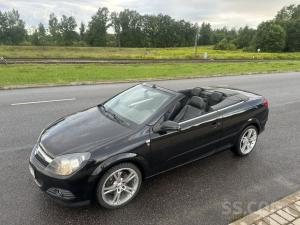 Melns Opel Astra 2007 Rēzekne, ar dzinēja tilpumu 1.90 L un nobraukumu 214 tūkst. km par 2650 €, foto 7 vietnē AUTOMOTO.COM.LV