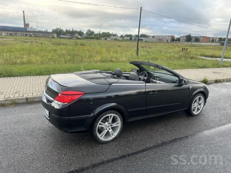 Melns Opel Astra 2007 Rēzekne, ar dzinēja tilpumu 1.90 L un nobraukumu 214 tūkst. km par 2650 €, foto 8 vietnē AUTOMOTO.COM.LV
