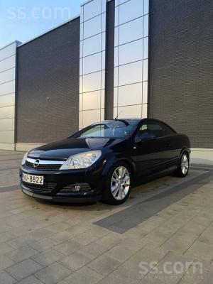 Black Opel Astra 2007 in Riga, with an engine capacity of 1.80 L and mileage of 0 thousand km for 3800 €, photo 3 on AUTOMOTO.COM.LV
