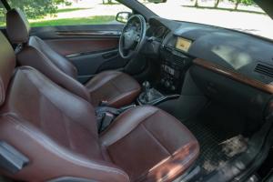 Melns Opel Astra 2008 Rīga, ar dzinēja tilpumu 1.90 L un nobraukumu 202 tūkst. km par 2300 €, foto 16 vietnē AUTOMOTO.COM.LV