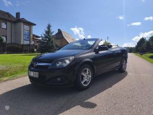 Black Opel Astra 2008 in Vilnius, with an engine capacity of 1.60 L and mileage of 259 thousand km for 1500 €, photo 8 on AUTOMOTO.COM.LV
