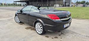 Black Opel Astra 2008 in Riga, with an engine capacity of 1.90 L and mileage of 210 thousand km for 3690 €, photo 4 on AUTOMOTO.COM.LV