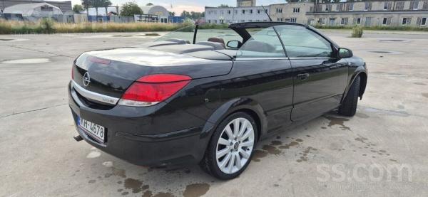 Melns Opel Astra 2008 Rīga, ar dzinēja tilpumu 1.90 L un nobraukumu 210 tūkst. km par 3690 €, foto 5 vietnē AUTOMOTO.COM.LV
