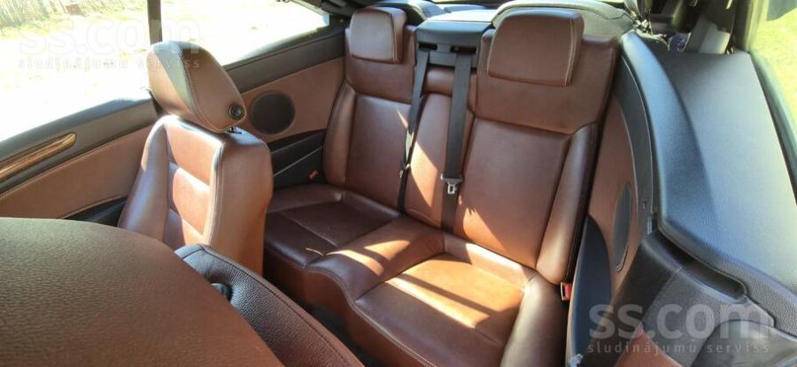 Black Opel Astra 2008 in Riga, with an engine capacity of 1.90 L and mileage of 210 thousand km for 3690 €, photo 10 on AUTOMOTO.COM.LV