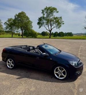 Black Opel Astra 2008 in Kaunas, with an engine capacity of 1.90 L and mileage of 311 thousand km for 2200 €, photo  on AUTOMOTO.COM.LV