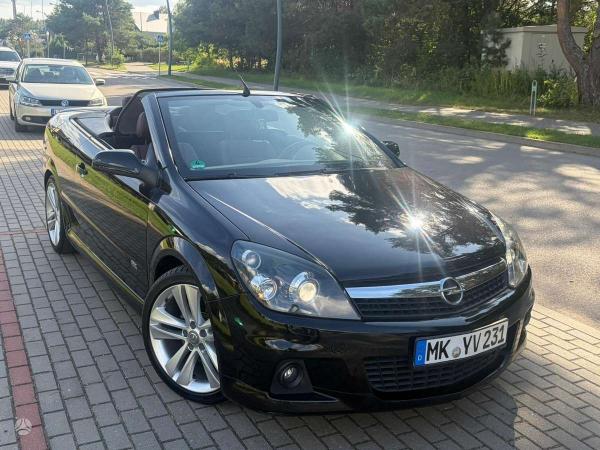 Black Opel Astra 2008 in Birstonas, with an engine capacity of 1.90 L and mileage of 219 thousand km for 3150 €, photo 6 on AUTOMOTO.COM.LV