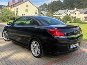 Black Opel Astra 2008 in Birstonas, with an engine capacity of 1.90 L and mileage of 219 thousand km for 3150 €, photo 12 on AUTOMOTO.COM.LV