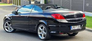 Black Opel Astra 2009 in Vilnius, with an engine capacity of 1.80 L and mileage of 198 thousand km for 2500 €, photo 8 on AUTOMOTO.COM.LV