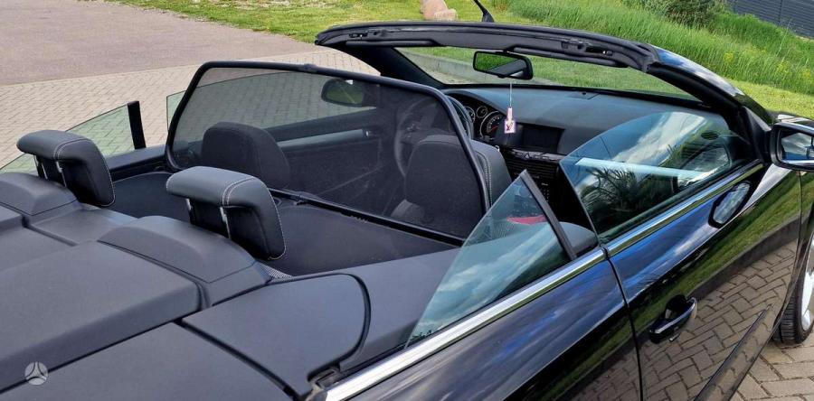 Black Opel Astra 2009 in Vilnius, with an engine capacity of 1.80 L and mileage of 198 thousand km for 2500 €, photo 11 on AUTOMOTO.COM.LV