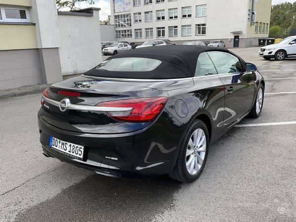 Melns Opel Astra 2015 Šauļi, ar dzinēja tilpumu 1.40 L un nobraukumu 137 tūkst. km par 7999 €, foto 6 vietnē AUTOMOTO.COM.LV