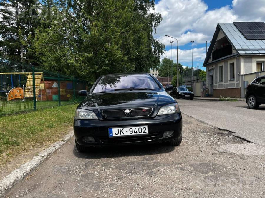 Black Opel Astra 2001 in Daugavpils, with an engine capacity of 2.20 L and mileage of 300 thousand km for 2200 €, photo 11 on AUTOMOTO.COM.LV