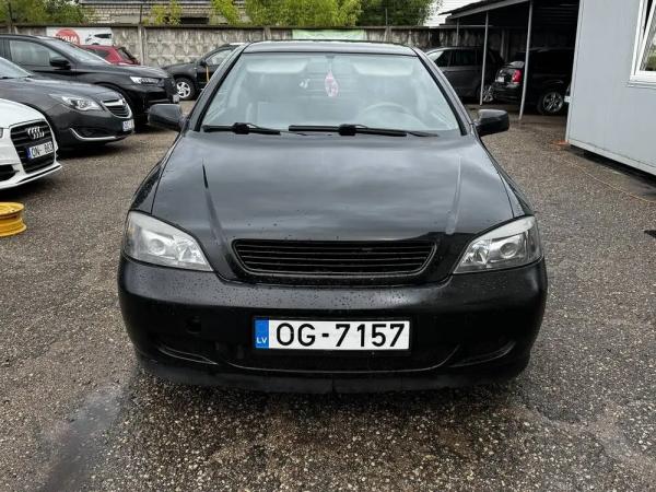 Melns Opel Astra 2004 Daugavpils, ar dzinēja tilpumu 2.20 L un nobraukumu 448 tūkst. km par 1290 €, foto 2 vietnē AUTOMOTO.COM.LV