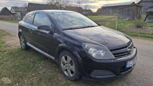 Melns Opel Astra 2005 Jonava, ar dzinēja tilpumu 1.70 L un nobraukumu 339 tūkst. km par 1000 €, foto 8 vietnē AUTOMOTO.COM.LV
