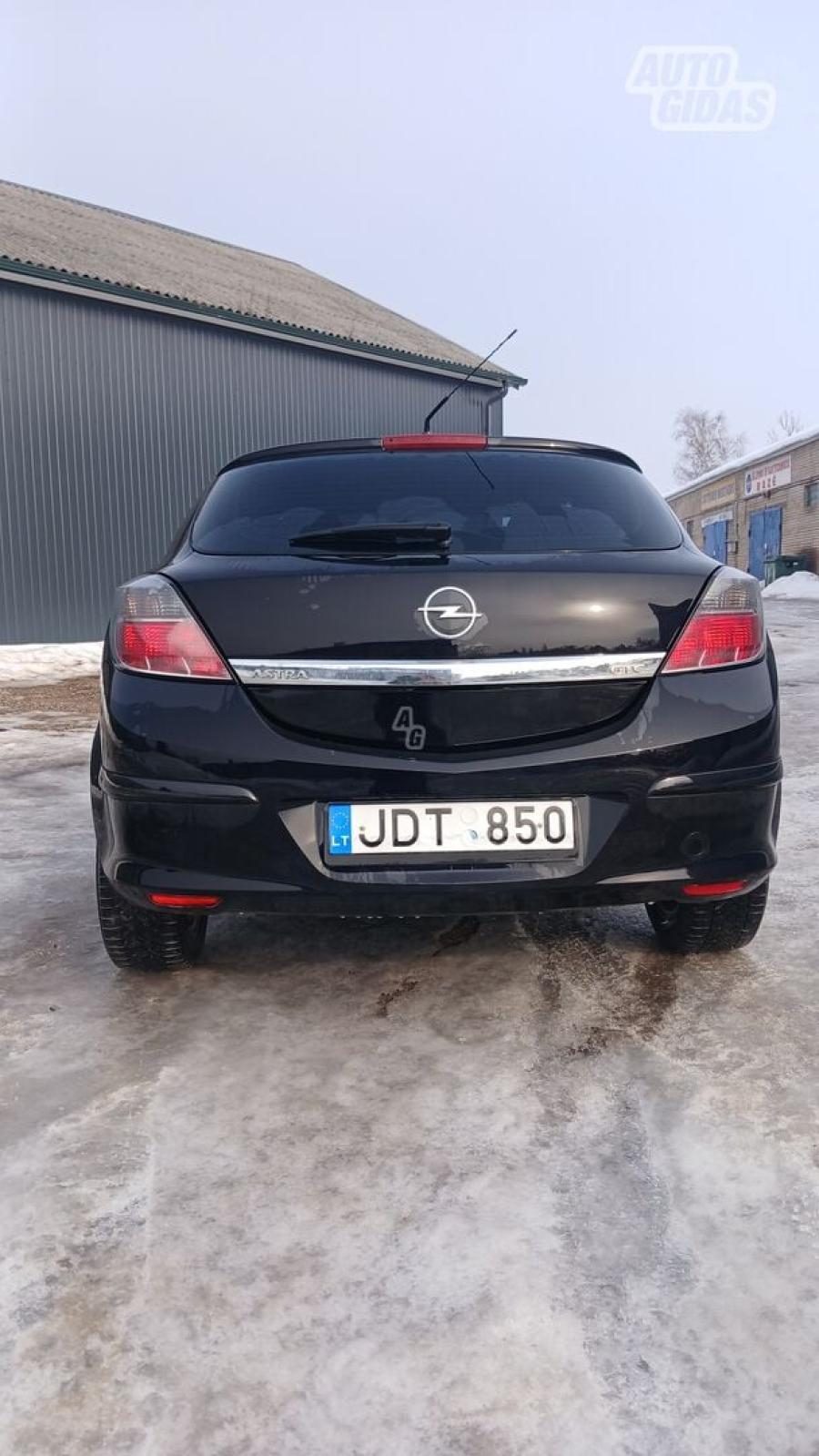 Black Opel Astra 2006 in Silale, with an engine capacity of 1.30 L and mileage of 362 thousand km for 650 €, photo 6 on AUTOMOTO.COM.LV