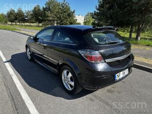 Melns Opel Astra 2006 Rīga, ar dzinēja tilpumu 1.90 L un nobraukumu 234 tūkst. km par 2000 €, foto 4 vietnē AUTOMOTO.COM.LV