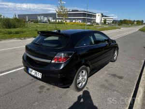 Melns Opel Astra 2006 Rīga, ar dzinēja tilpumu 1.90 L un nobraukumu 234 tūkst. km par 2000 €, foto 5 vietnē AUTOMOTO.COM.LV