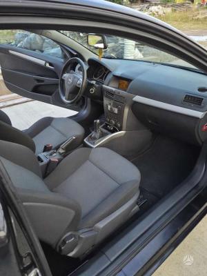 Melns Opel Astra 2006 Kretinga, ar dzinēja tilpumu 1.30 L un nobraukumu 260 tūkst. km par 1499 €, foto 15 vietnē AUTOMOTO.COM.LV