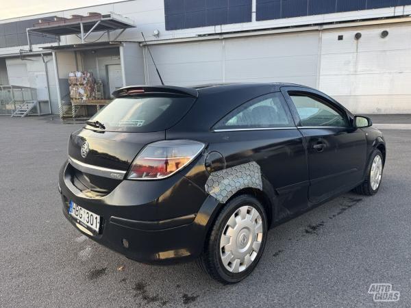 Black Opel Astra 2006 in Panevezys, with an engine capacity of 1.90 L and mileage of 0 thousand km for 499 €, photo 7 on AUTOMOTO.COM.LV