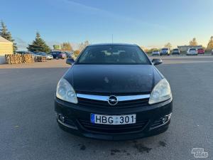 Melns Opel Astra 2006 Panevēža, ar dzinēja tilpumu 1.90 L un nobraukumu 0 tūkst. km par 499 €, foto 3 vietnē AUTOMOTO.COM.LV