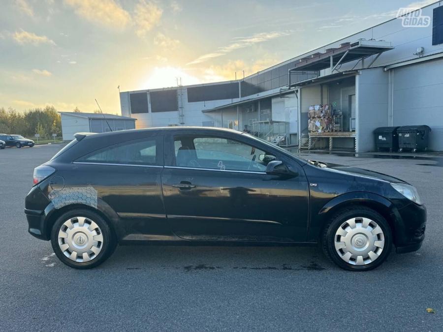 Melns Opel Astra 2006 Panevēža, ar dzinēja tilpumu 1.90 L un nobraukumu 0 tūkst. km par 499 €, foto 6 vietnē AUTOMOTO.COM.LV