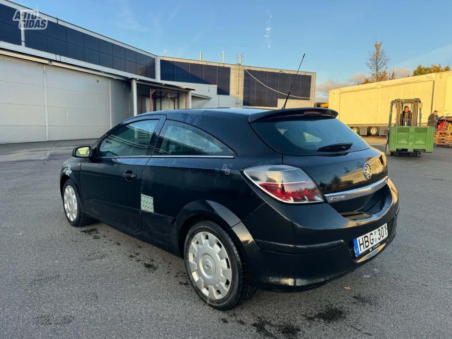 Melns Opel Astra 2006 Panevēža, ar dzinēja tilpumu 1.90 L un nobraukumu 0 tūkst. km par 499 €, foto 7 vietnē AUTOMOTO.COM.LV