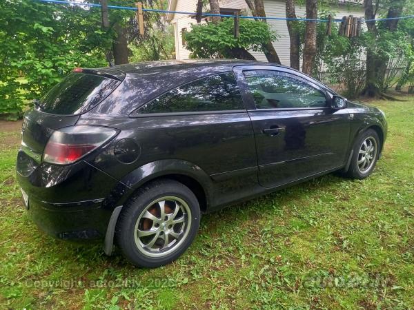 Melns Opel Astra 2007 Tallina, ar dzinēja tilpumu 1.60 L un nobraukumu 75 tūkst. km par 2500 €, foto 2 vietnē AUTOMOTO.COM.LV
