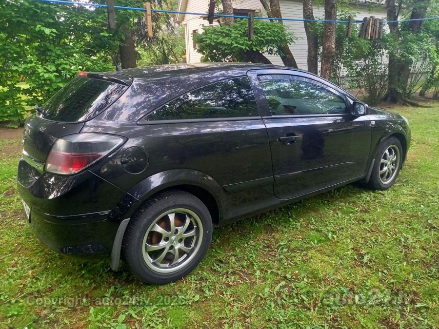 Melns Opel Astra 2007 Tallina, ar dzinēja tilpumu 1.60 L un nobraukumu 75 tūkst. km par 2500 €, foto 3 vietnē AUTOMOTO.COM.LV