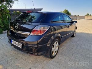 Melns Opel Astra 2007 Liepāja, ar dzinēja tilpumu 1.90 L un nobraukumu 299 tūkst. km par 1490 €, foto 7 vietnē AUTOMOTO.COM.LV