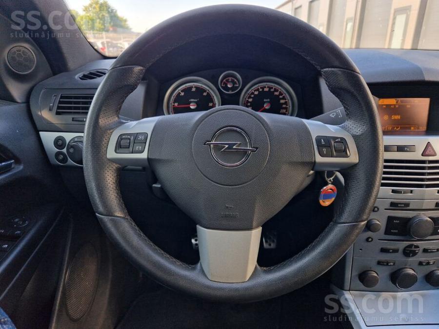 Melns Opel Astra 2007 Liepāja, ar dzinēja tilpumu 1.90 L un nobraukumu 299 tūkst. km par 1490 €, foto 20 vietnē AUTOMOTO.COM.LV
