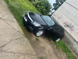 Melns Opel Astra 2008 Jelgava, ar dzinēja tilpumu 1.90 L un nobraukumu 419 tūkst. km par 650 €, foto 3 vietnē AUTOMOTO.COM.LV