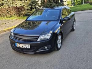 Melns Opel Astra 2008 Jēkabpils, ar dzinēja tilpumu 1.70 L un nobraukumu 356 tūkst. km par 1190 €, foto 3 vietnē AUTOMOTO.COM.LV