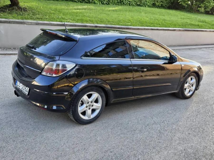 Melns Opel Astra 2008 Jēkabpils, ar dzinēja tilpumu 1.70 L un nobraukumu 356 tūkst. km par 1190 €, foto 5 vietnē AUTOMOTO.COM.LV