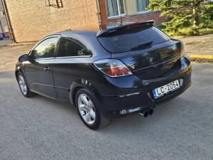 Melns Opel Astra 2008 Jēkabpils, ar dzinēja tilpumu 1.70 L un nobraukumu 356 tūkst. km par 1190 €, foto 8 vietnē AUTOMOTO.COM.LV