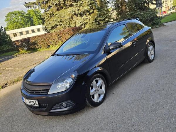 Black Opel Astra 2008 in Jekabpils, with an engine capacity of 1.70 L and mileage of 356 thousand km for 1190 €, photo 10 on AUTOMOTO.COM.LV