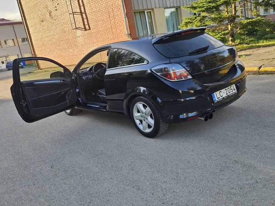 Melns Opel Astra 2008 Jēkabpils, ar dzinēja tilpumu 1.70 L un nobraukumu 356 tūkst. km par 1190 €, foto 15 vietnē AUTOMOTO.COM.LV