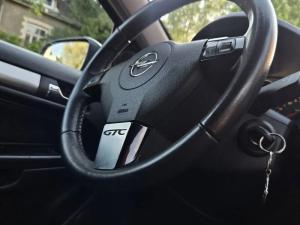 Melns Opel Astra 2008 Jēkabpils, ar dzinēja tilpumu 1.70 L un nobraukumu 356 tūkst. km par 1190 €, foto 23 vietnē AUTOMOTO.COM.LV