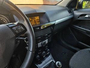 Melns Opel Astra 2008 Jēkabpils, ar dzinēja tilpumu 1.70 L un nobraukumu 356 tūkst. km par 1190 €, foto 26 vietnē AUTOMOTO.COM.LV