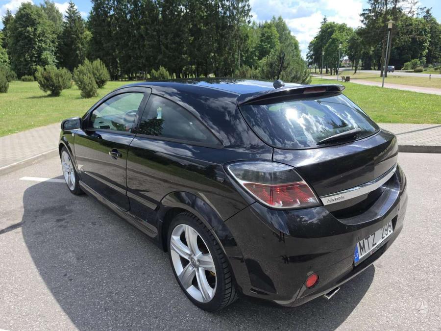Melns Opel Astra 2008 Viļņa, ar dzinēja tilpumu 1.90 L un nobraukumu 272 tūkst. km par 3000 €, foto 3 vietnē AUTOMOTO.COM.LV
