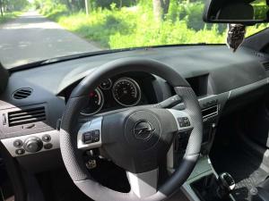 Melns Opel Astra 2008 Viļņa, ar dzinēja tilpumu 1.90 L un nobraukumu 272 tūkst. km par 3000 €, foto 7 vietnē AUTOMOTO.COM.LV