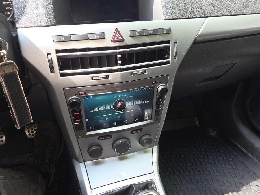 Melns Opel Astra 2008 Viļņa, ar dzinēja tilpumu 1.90 L un nobraukumu 272 tūkst. km par 3000 €, foto 9 vietnē AUTOMOTO.COM.LV