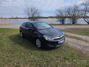 Черный Опель Астра 2008 в Юрмала, объемом двигателя 1.90 л и пробегом 405 тыс. км за 2100 €, фото  на AUTOMOTO.COM.LV
