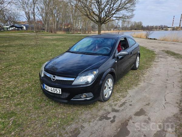 Melns Opel Astra 2008 Jūrmala, ar dzinēja tilpumu 1.90 L un nobraukumu 405 tūkst. km par 2100 €, foto 3 vietnē AUTOMOTO.COM.LV