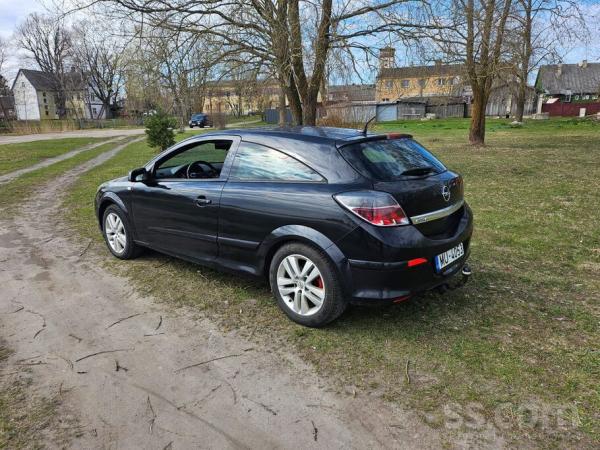 Melns Opel Astra 2008 Jūrmala, ar dzinēja tilpumu 1.90 L un nobraukumu 405 tūkst. km par 2100 €, foto 4 vietnē AUTOMOTO.COM.LV