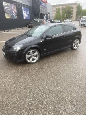 Melns Opel Astra 2010 Daugavpils, ar dzinēja tilpumu 1.70 L un nobraukumu 320 tūkst. km par 1350 €, foto  vietnē AUTOMOTO.COM.LV