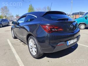 Melns Opel Astra 2013 Rēzekne, ar dzinēja tilpumu 1.70 L un nobraukumu 203 tūkst. km par 5300 €, foto 6 vietnē AUTOMOTO.COM.LV