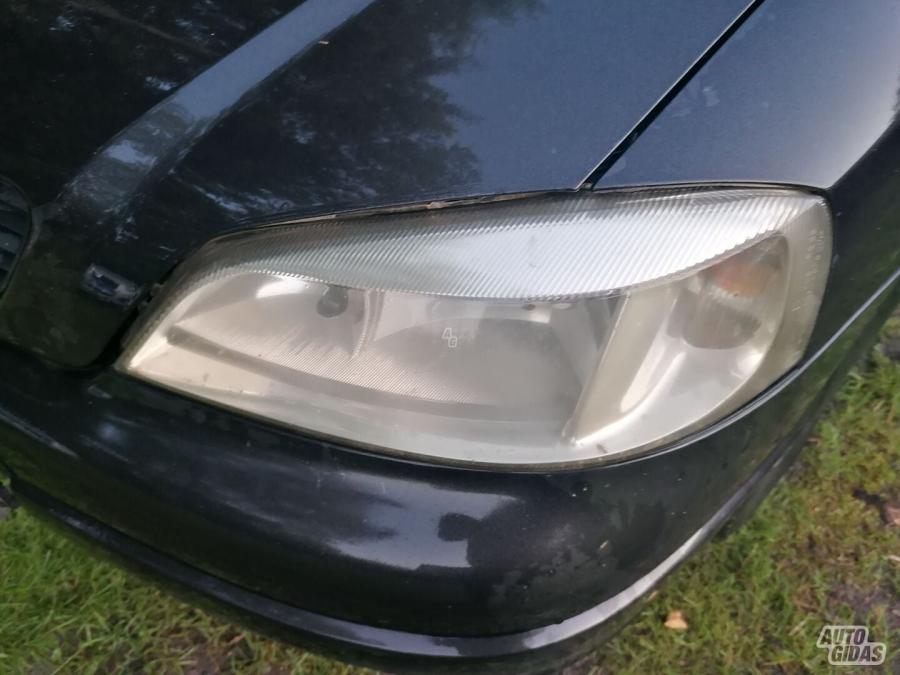 Black Opel Astra 2000 in Moletai, with an engine capacity of 2.00 L and mileage of 367 thousand km for 380 €, photo 14 on AUTOMOTO.COM.LV