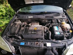 Black Opel Astra 2000 in Moletai, with an engine capacity of 2.00 L and mileage of 367 thousand km for 380 €, photo 16 on AUTOMOTO.COM.LV