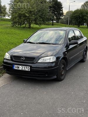 Black Opel Astra 2000 in Riga, with an engine capacity of 1.60 L and mileage of 244 thousand km for 300 €, photo  on AUTOMOTO.COM.LV