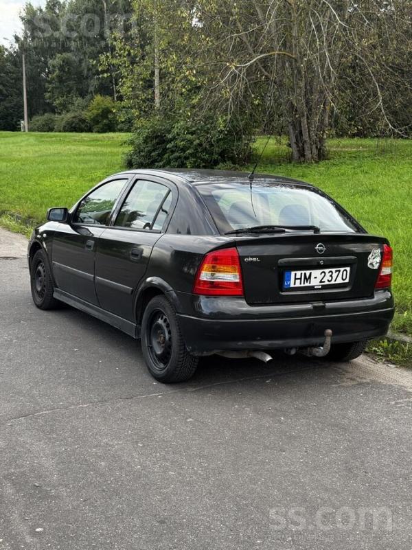 Melns Opel Astra 2000 Rīga, ar dzinēja tilpumu 1.60 L un nobraukumu 244 tūkst. km par 300 €, foto 5 vietnē AUTOMOTO.COM.LV