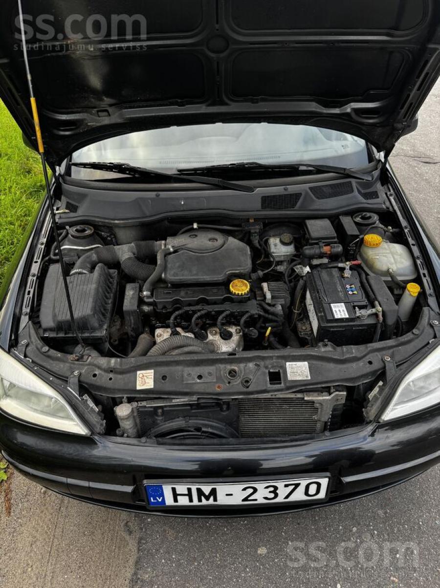 Black Opel Astra 2000 in Riga, with an engine capacity of 1.60 L and mileage of 244 thousand km for 300 €, photo 11 on AUTOMOTO.COM.LV